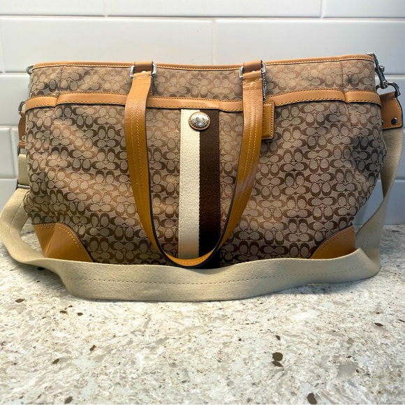 Coach | Bags | Coach Signature Voyager F3813 | Poshmark